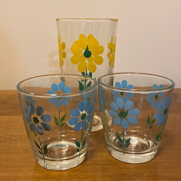hazel | Kitchen | Vintage Hazel Cups | Poshmark
